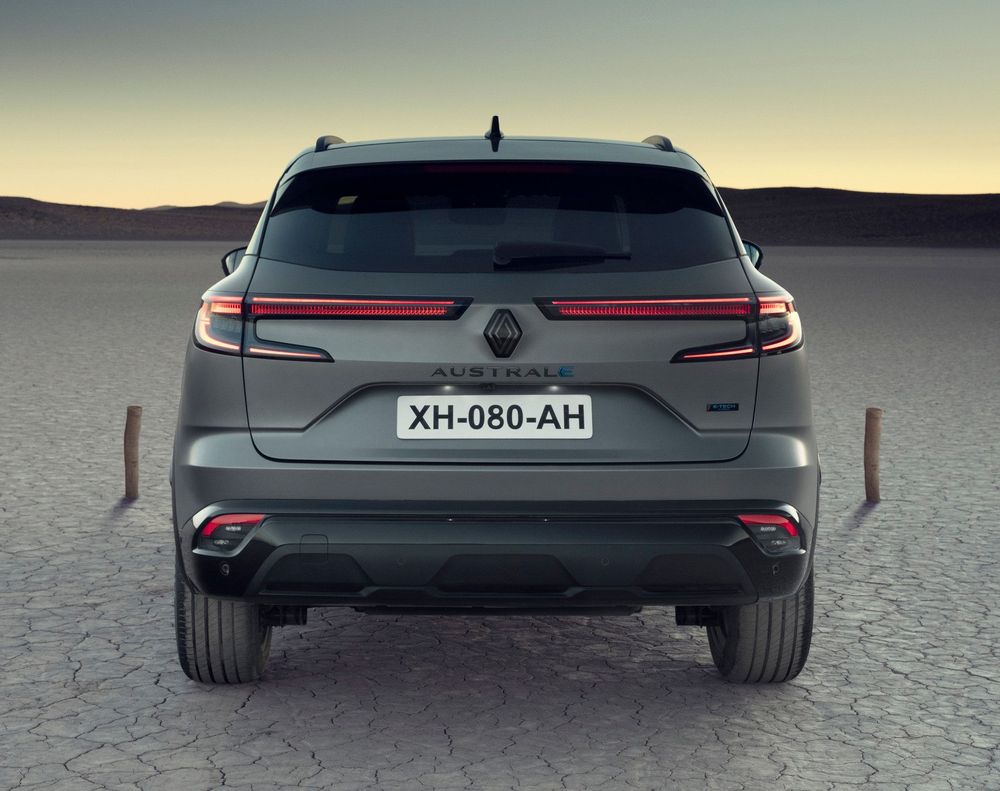 Renault Austral E-Tech full hybrid: taking control - on-my-bike en